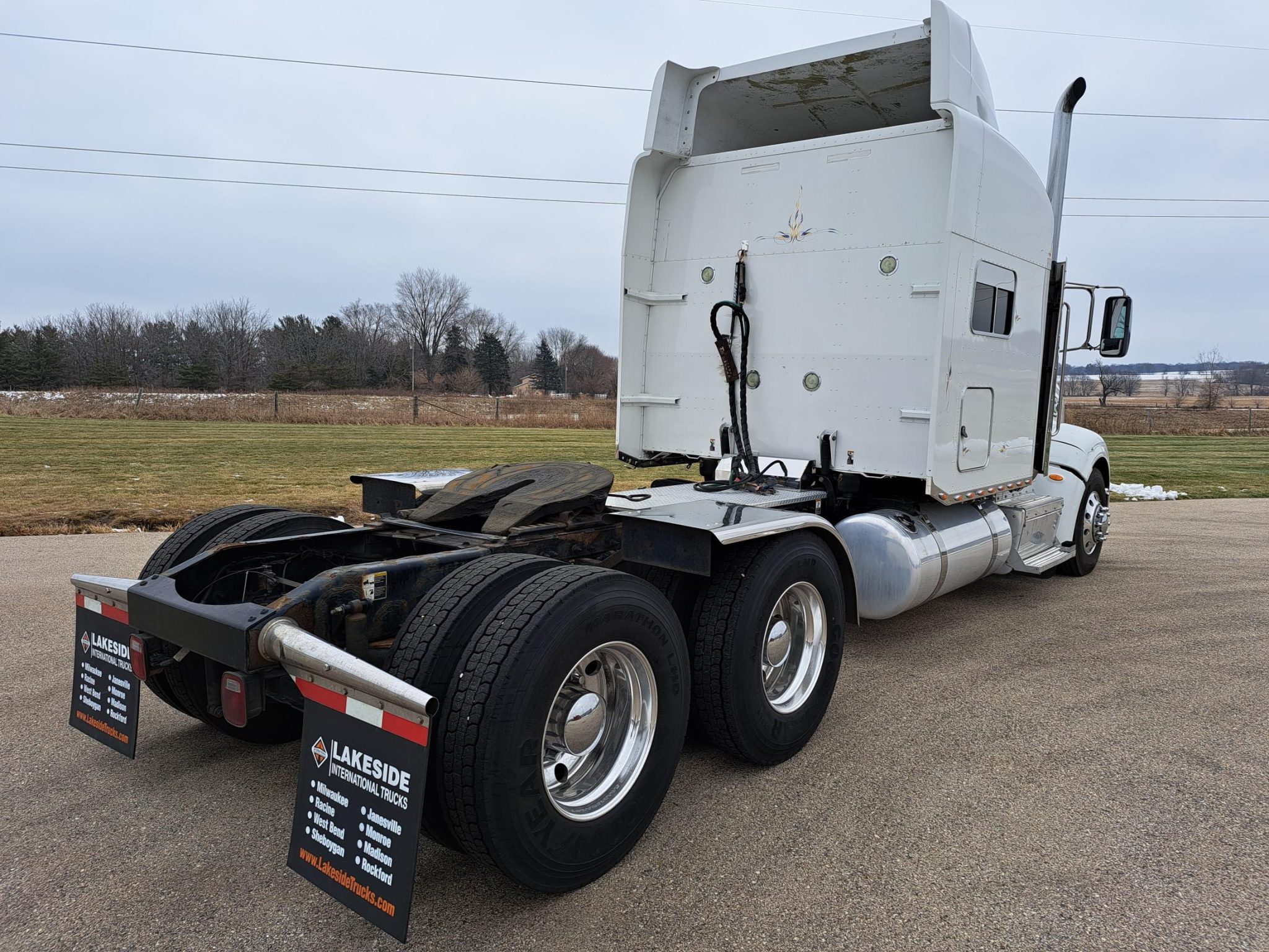 2013 PETERBILT 386 - Lakeside International Trucks